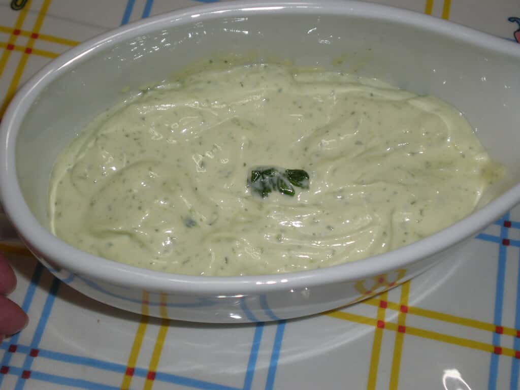 Mayonesa con cilantro 🥣 | Recetas y Poemas